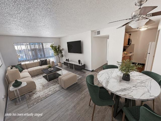 2 BR, 1.5 BA Apartment 2015 41st Street Northwest Unit E04, Rochester, MN 55901