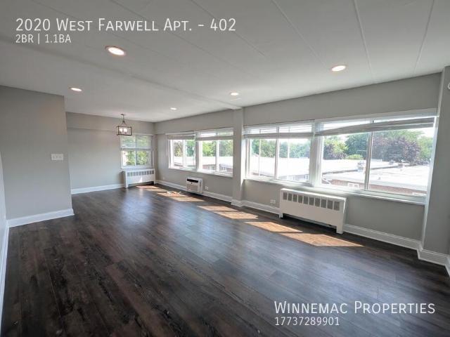 2 BR, 1.5 BA Apartment 2020 West Farwell Apt Chicago, IL 60645