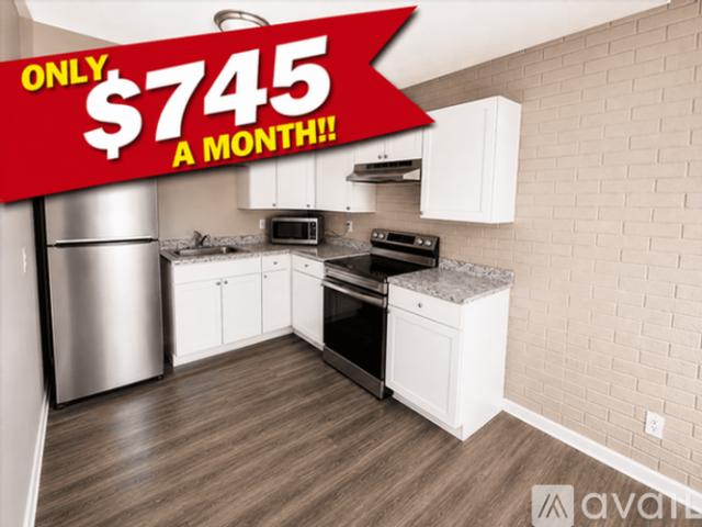 2 BR, 1.5 BA Apartment 2036 Catalpa Dr, Unit D, Dayton, OH 45406
