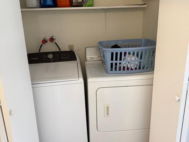 2 BR, 1.5 BA Apartment 20 Homestead Lane, Unit 20, Brookfield, CT 06804