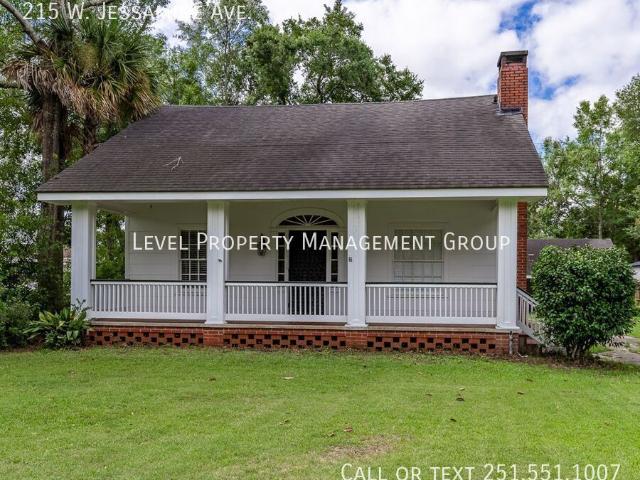 2 BR, 1.5 BA Apartment 215 W. Jessamine Ave Foley, AL 36535