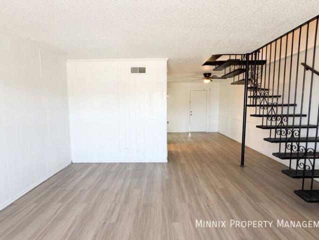 2 BR, 1.5 BA Apartment 2101 51st St Lubbock, TX 79412