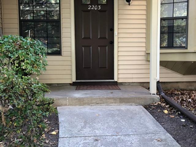 2 BR, 1.5 BA Apartment 2203 Timber Oaks Road, Unit 2203, Edison, NJ 08820