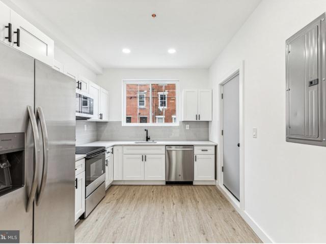2 BR, 1.5 BA Apartment 2224 N Howard St, Philadelphia, PA 19133