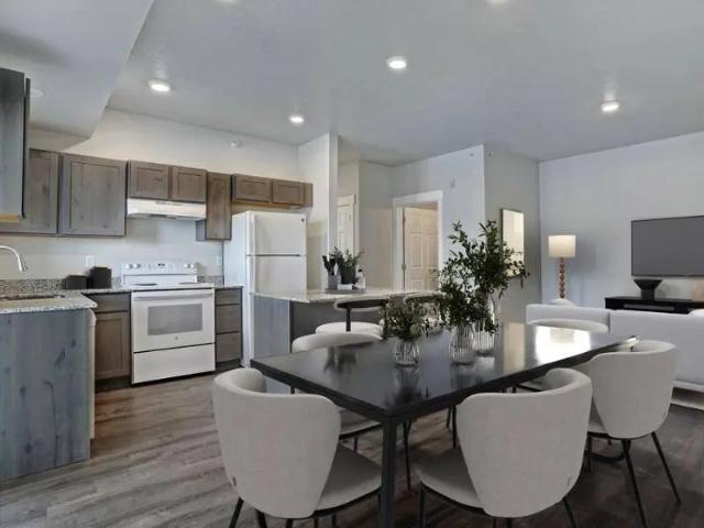2 BR, 1.5 BA Apartment 2385 East 6895 South Unit 2432 07, Salt Lake City, UT 84121