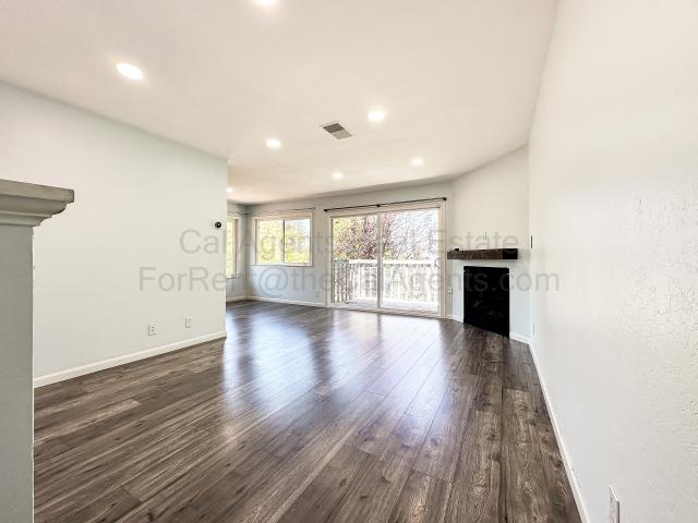 2 BR, 1.5 BA Apartment 2306 D Street, Hayward, CA 94541