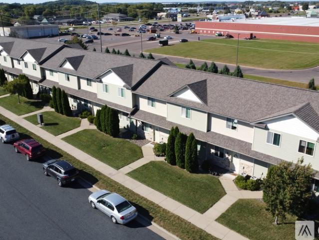 2 BR, 1.5 BA Apartment 2312 Peters Dr, Unit Row 23 Townhomes, Eau Claire, WI 54703