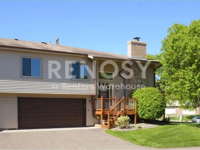 2 BR, 1.5 BA Apartment 2323 Amberwood Dr, Woodbury, MN 55125