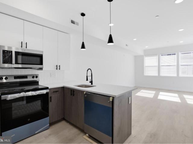 2 BR, 1.5 BA Apartment 2326 N 16th St, Philadelphia, PA 19132