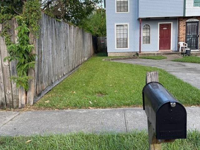 2 BR, 1.5 BA Apartment 2331 Justin Lane, Unit Justin, Harvey, LA 70058