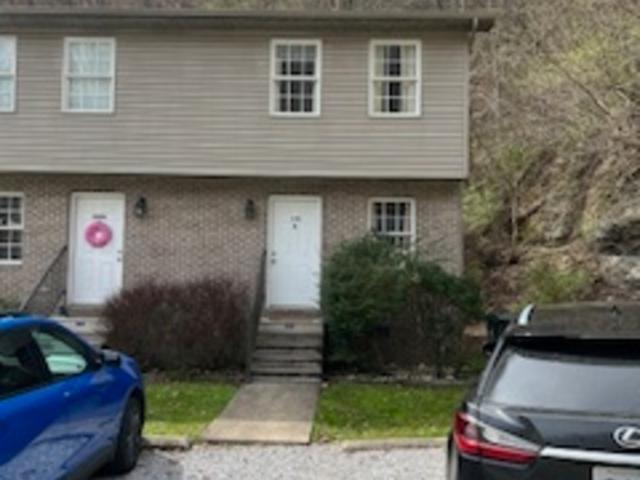 2 BR, 1.5 BA Apartment 245 Haywood Ln, Unit B, Prestonsburg, KY 41653
