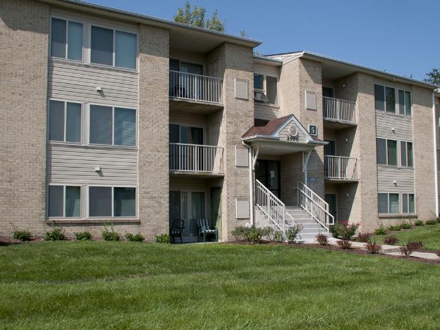 2 BR, 1.5 BA Apartment 2482 Lake Dr Unit 534, Waldorf, MD 20601