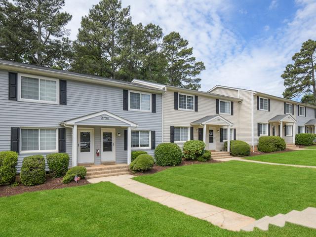 2 BR, 1.5 BA Apartment 2421 Fairway Drive Unit 24 07D, Raleigh, NC 27603
