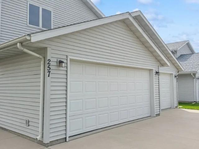 2 BR, 1.5 BA Apartment 255 North Street, Dane, WI 53529