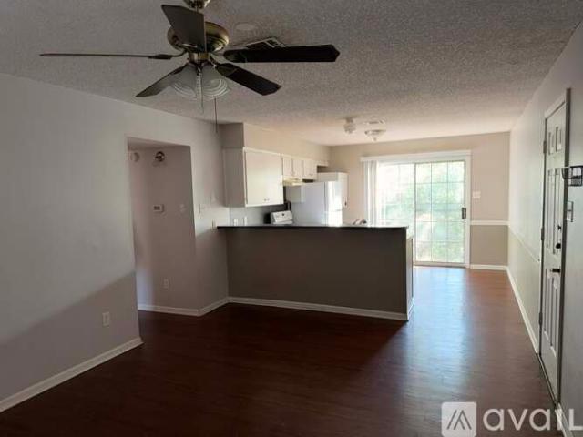2 BR, 1.5 BA Apartment 2521 Pearl Street, Unit 207, Nacogdoches, TX 75965