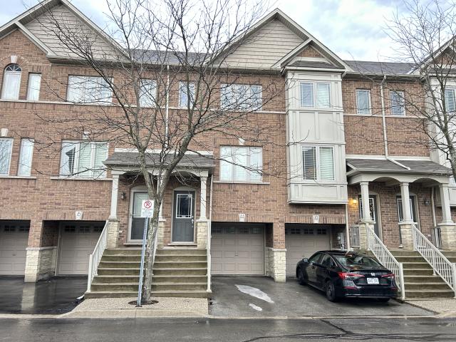 2 BR, 1.5 BA Apartment 25 Viking Drive, Binbrook, ON L0R1C0