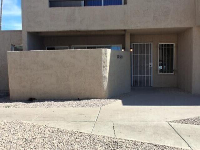 2 BR, 1.5 BA Apartment 2652 N 43rd Ave, Phoenix, AZ 85009