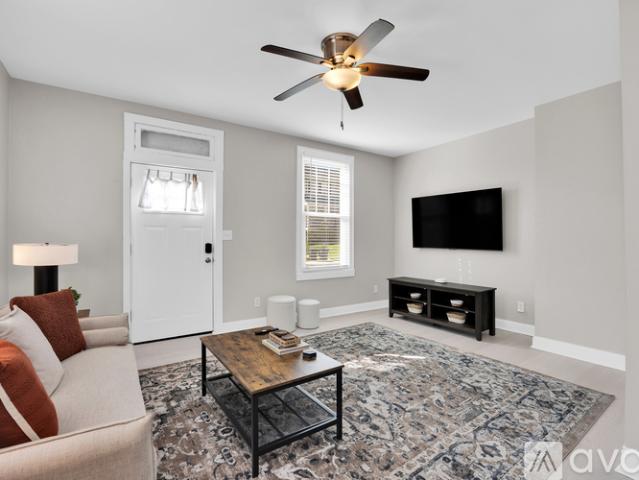 2 BR, 1.5 BA Apartment 2602 Riverside Drive, Cincinnati, OH 45202