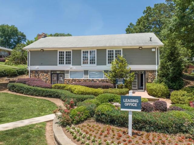 2 BR, 1.5 BA Apartment 2751 Hammondton Road Unit 05 05, Marietta, GA 30060