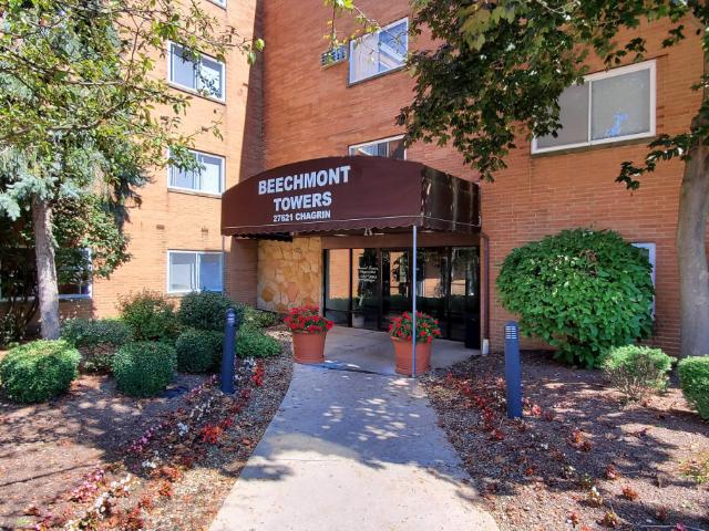 2 BR, 1.5 BA Apartment 27621 Chagrin Boulevard Unit 134, Beachwood, OH 44122