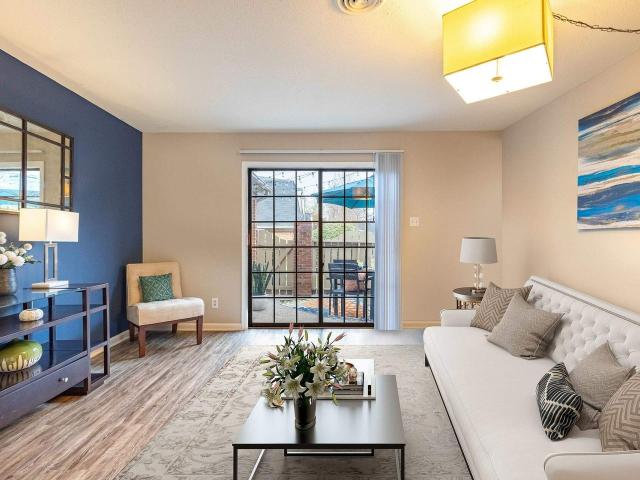 2 BR, 1.5 BA Apartment 2705 Four Seasons Boulevard Unit B, Greensboro, NC 27407