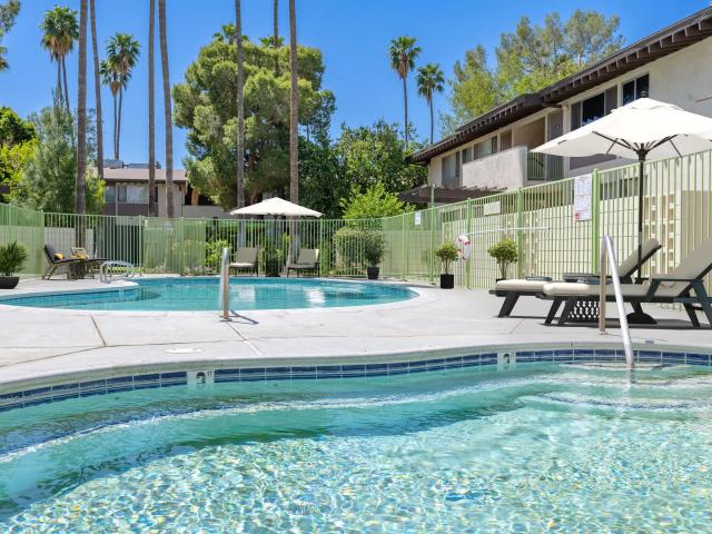 2 BR, 1.5 BA Apartment 2890 E Tahquitz Canyon Way Unit 244, Palm Springs, CA 92262