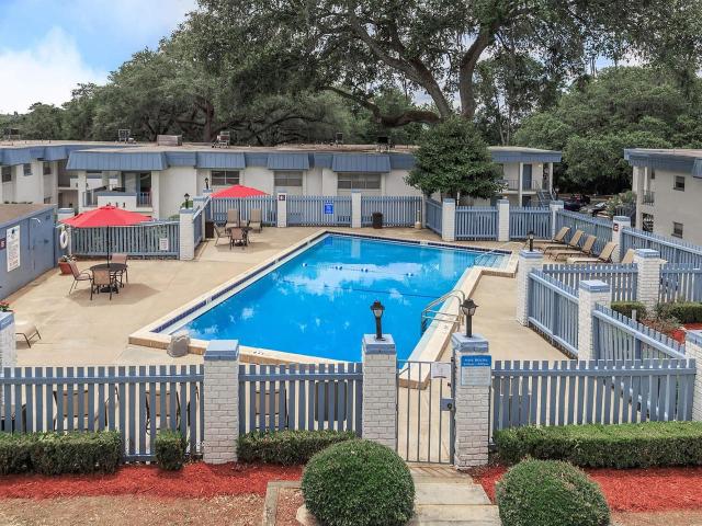 2 BR, 1.5 BA Apartment 280 John Knox Rd Unit 139, Tallahassee, FL 32303