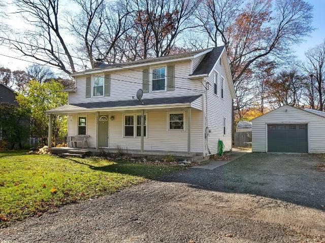 2 BR, 1.5 BA Apartment 2909 Meadow Ln, Mound, MN 55364