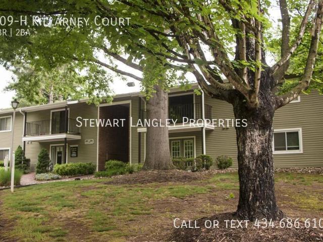 2 BR, 1.5 BA Apartment 309 H Killarney Court, Lynchburg, VA 24502