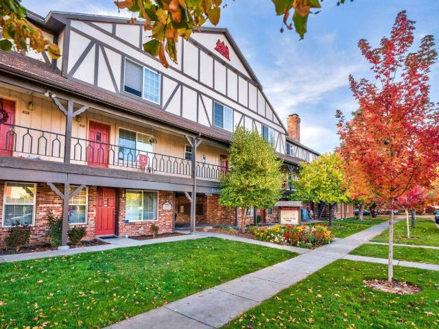2 BR, 1.5 BA Apartment 300 S Straughan Ave Unit C 125, Boise, ID 83712