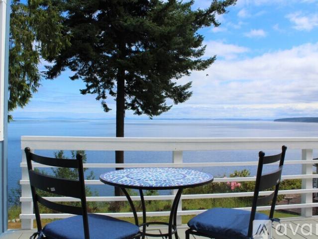 2 BR, 1.5 BA Apartment 301 Spring View Place, Sequim, WA 98382