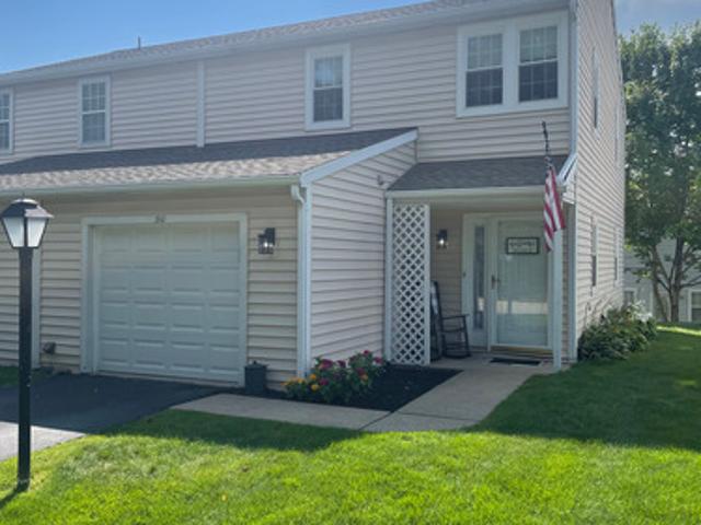 2 BR, 1.5 BA Apartment 310 Carla Drive, Unit 310 Carla Drive, Pittsburgh, PA 15238
