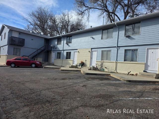 2 BR, 1.5 BA Apartment 326 Baker Street, Longmont, CO 80501