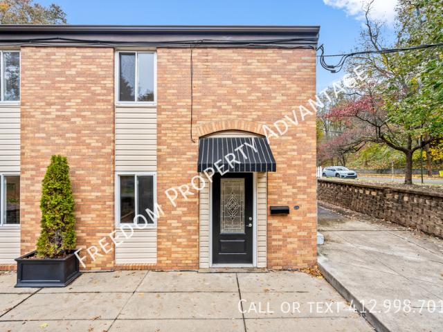 2 BR, 1.5 BA Apartment 320 Bank Street, Sewickley, PA 15143