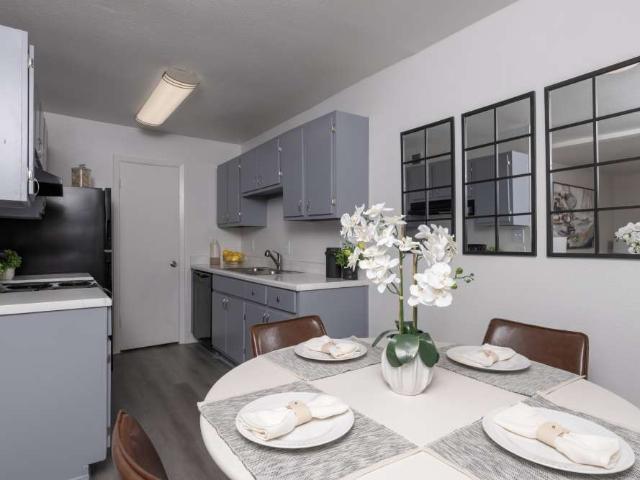 2 BR, 1.5 BA Apartment 3340 East Walnut Street Unit 126, Pearland, TX 77581