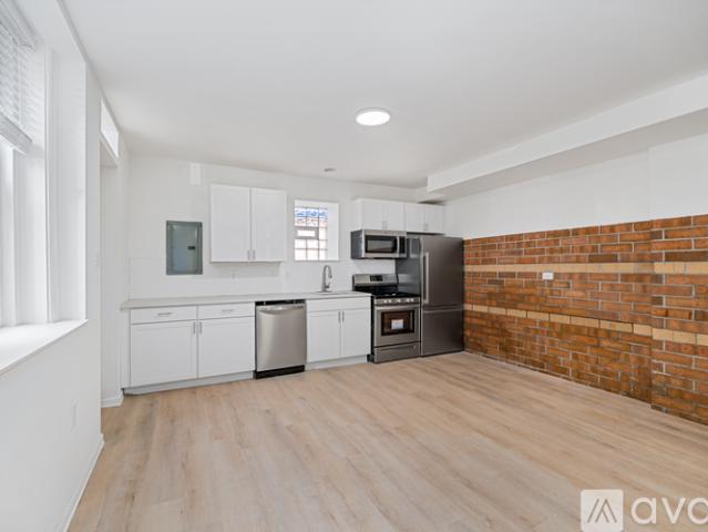 2 BR, 1.5 BA Apartment 3401 Butler St, Unit Townhouse 1, Pittsburgh, PA 15201