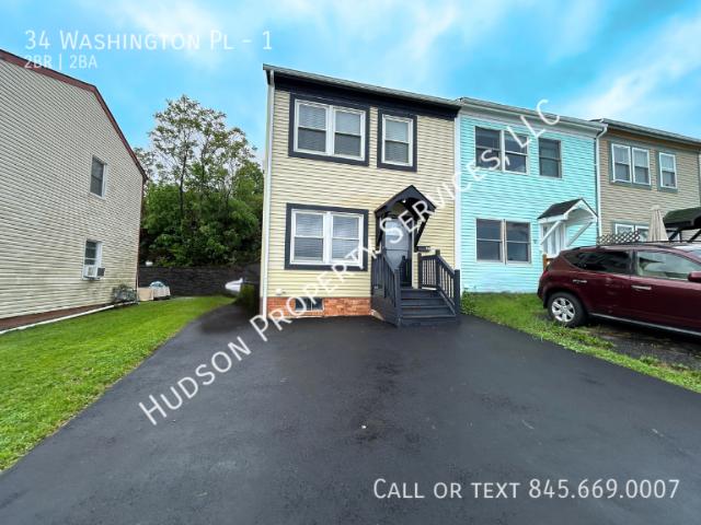 2 BR, 1.5 BA Apartment 34 Washington Pl, Newburgh, NY 12550