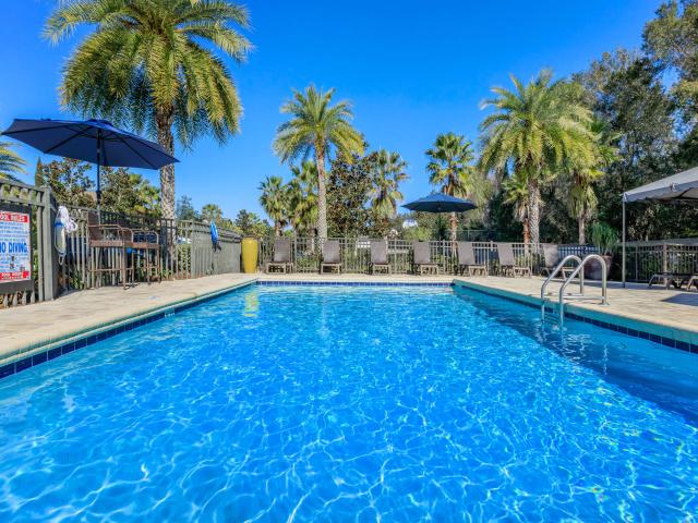 2 BR, 1.5 BA Apartment 367 Sunny Oaks Way Unit H156, Lady Lake, FL 32159