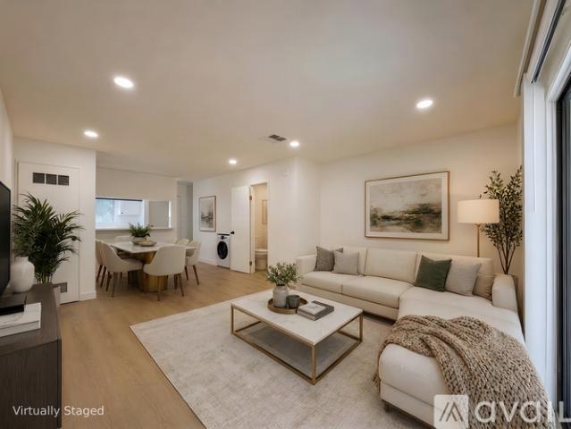 2 BR, 1.5 BA Apartment 360 Pioneer Dr, Unit 112, Glendale, CA 91203