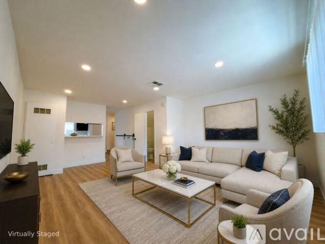2 BR, 1.5 BA Apartment 360 Pioneer Dr, Unit 213, Glendale, CA 91203