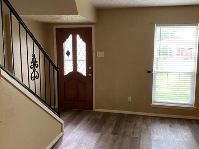 2 BR, 1.5 BA Apartment 36 West Creek Lane, Grand Prairie, TX 75052