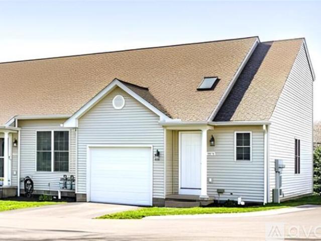 2 BR, 1.5 BA Apartment 3873 East Boardwalk Place, Unit 3873, Erie, PA 16506