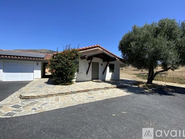 2 BR, 1.5 BA Apartment 3812 Sequoia Drive, San Luis Obispo, CA 93401