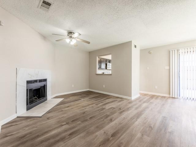 2 BR, 1.5 BA Apartment 3901 Dover Drive Unit 1 3923D, Garland, TX 75043