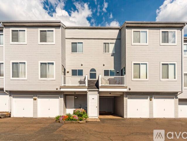 2 BR, 1.5 BA Apartment 39 Stephen Barberino Way, Unit 39, Wallingford, CT 06492