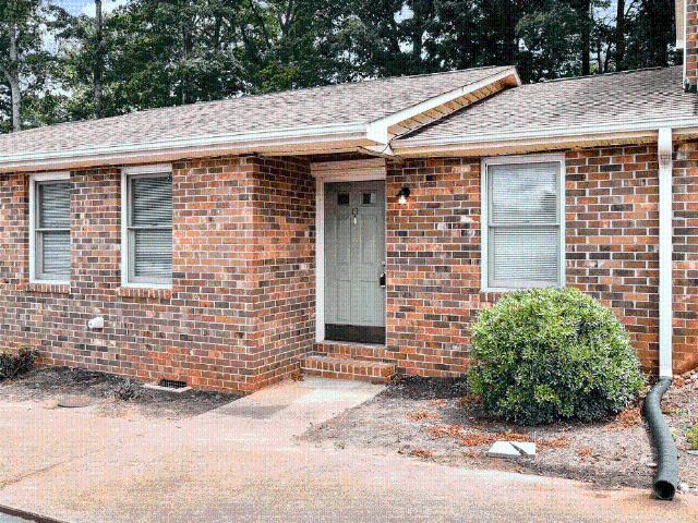 2 BR, 1.5 BA Apartment 400 Trailblazer Drive 12, Travelers Rest, SC 29690