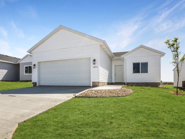 2 BR, 1.5 BA Apartment 418 South Hein Avenue Unit 6520 04, Sioux Falls, SD 57110