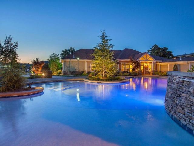 2 BR, 1.5 BA Apartment 4100 Memorial Pkwy SW Unit 4162E, Huntsville, AL 35802