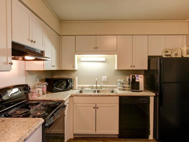 2 BR, 1.5 BA Apartment 4135 Bonaparte Dr Unit 4203, North Charleston, SC 29418