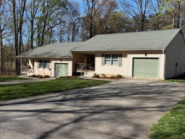 2 BR, 1.5 BA Apartment 41 Poplar Court Lane, Unit 41, Glade Hill, VA 24092
